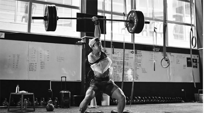 This one-armed athlete has the perfect antidote for your midweek ...