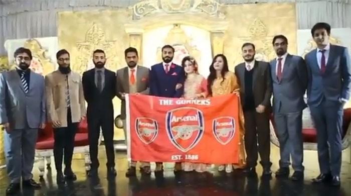 Mesut Ozil gives a Pakistani couple arguably the best wedding gift ever ...