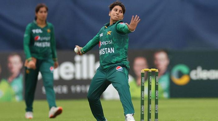 Nida Dar stars as Pakistan beats Ireland by 13 runs in rain-delayed ...