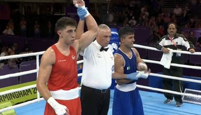 Pakistan's Nazeer Ullah Khan loses to England's Lewis Williams in ...
