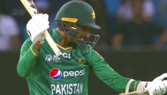 Asia Cup 2022: Twitter goes crazy as Dahani smashes two maximums in ...