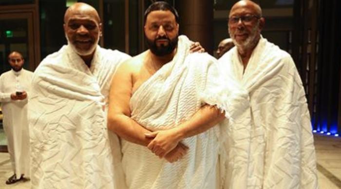 Former American boxer Tyson alongside his father performs Umrah - MMA ...