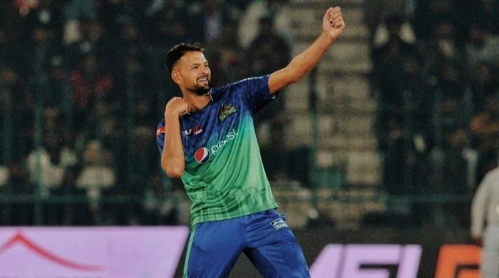 PSL 8: Ihsanullah dedicates player-of-the-tournament award to his ...
