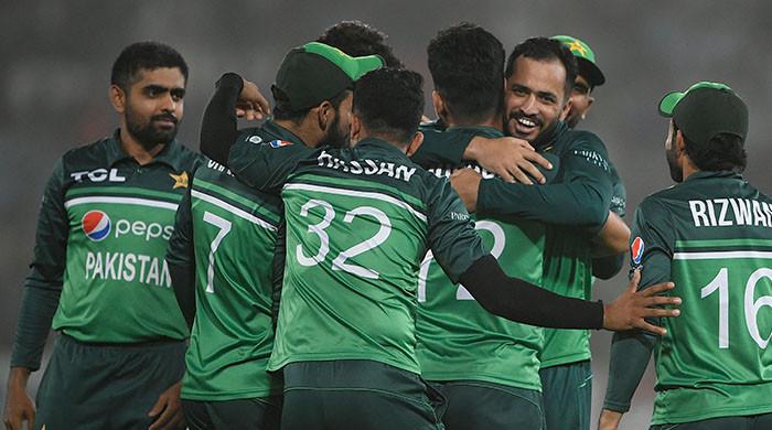 Pakistan grab number one position in ODIs for the first time in history ...