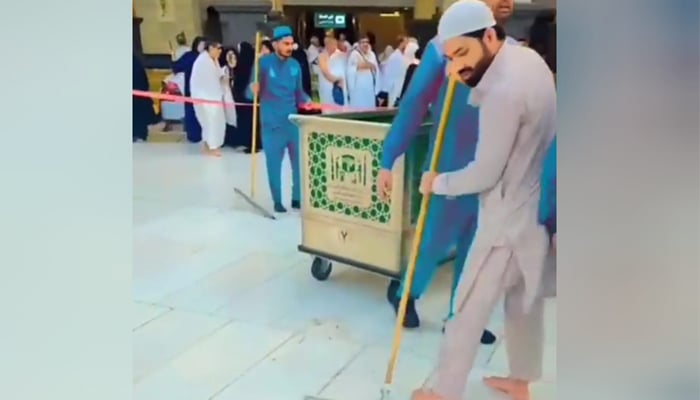 Rizwan's heartwarming gesture goes viral while performing Hajj - Social ...