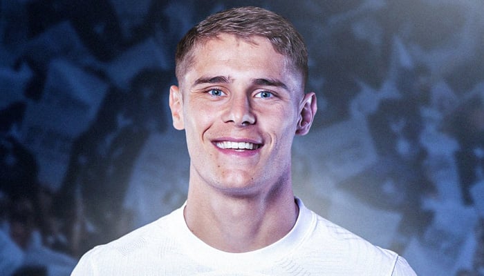 Tottenham Hotspur sign Micky Van de Ven for six years - Football ...