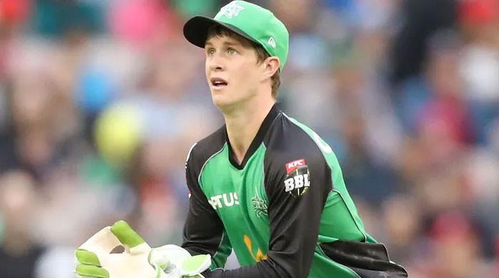 Melbourne Stars batter Sam Harper hospitalised after head injury in ...