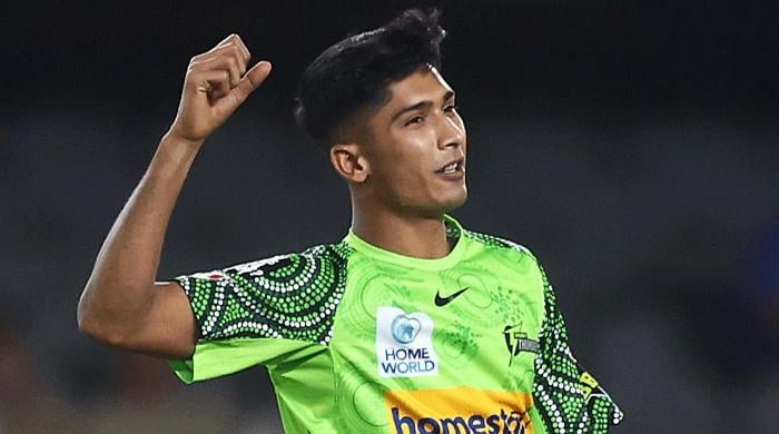 Mohammad Hasnain joins Sydney Thunder for BBL 2024-25 - Cricket ...
