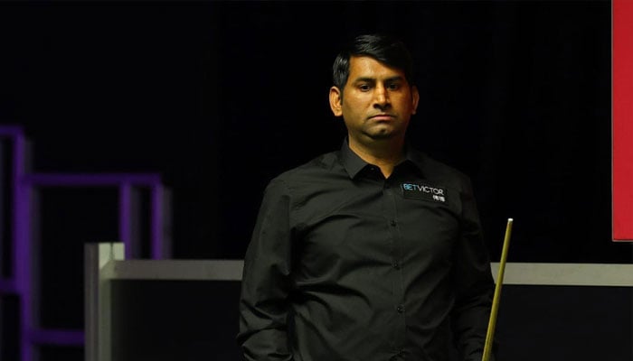 Asjad Iqbal stuns India's Advani to reach Snooker World Cup semi-finals ...