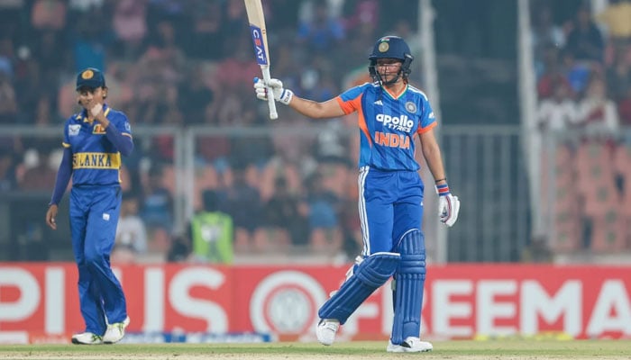 India edge past Sri Lanka in fifth WT20I to complete series sweep ...