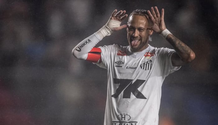 Neymar stays at Santos until 2026 amid World Cup hopes - Football ...